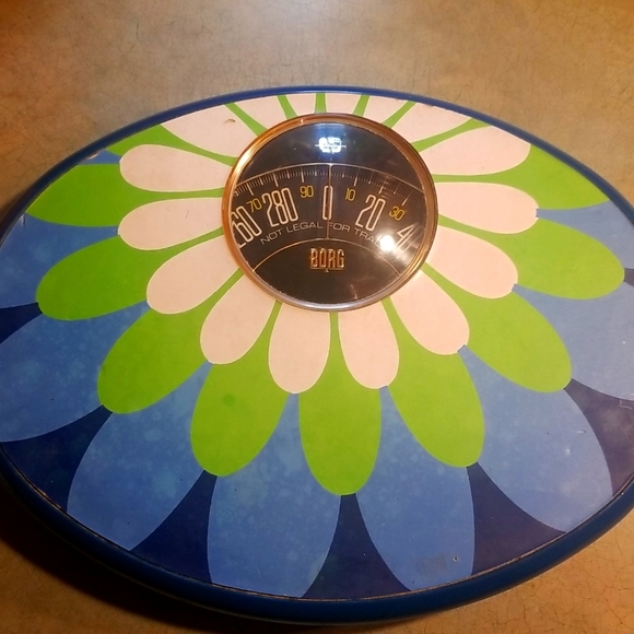 Borg | Bath | Fantastic Borg 6s Vtg Scale A Crazy Wildwonderful Find ...